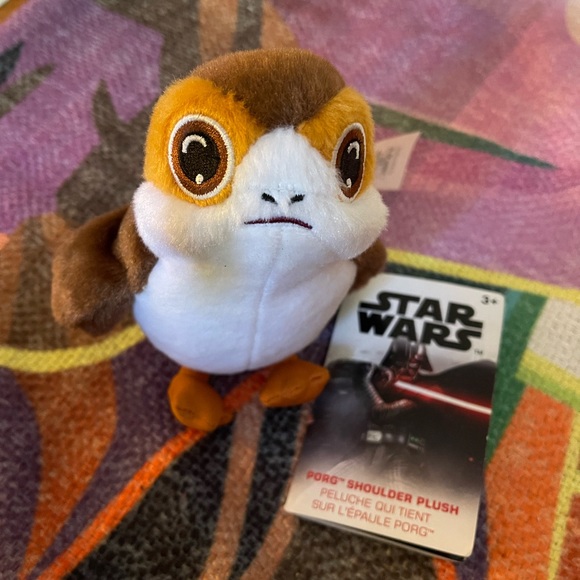 Disney | Accessories | Porg Shoulder Plush From Disneyland Starwars New ...
